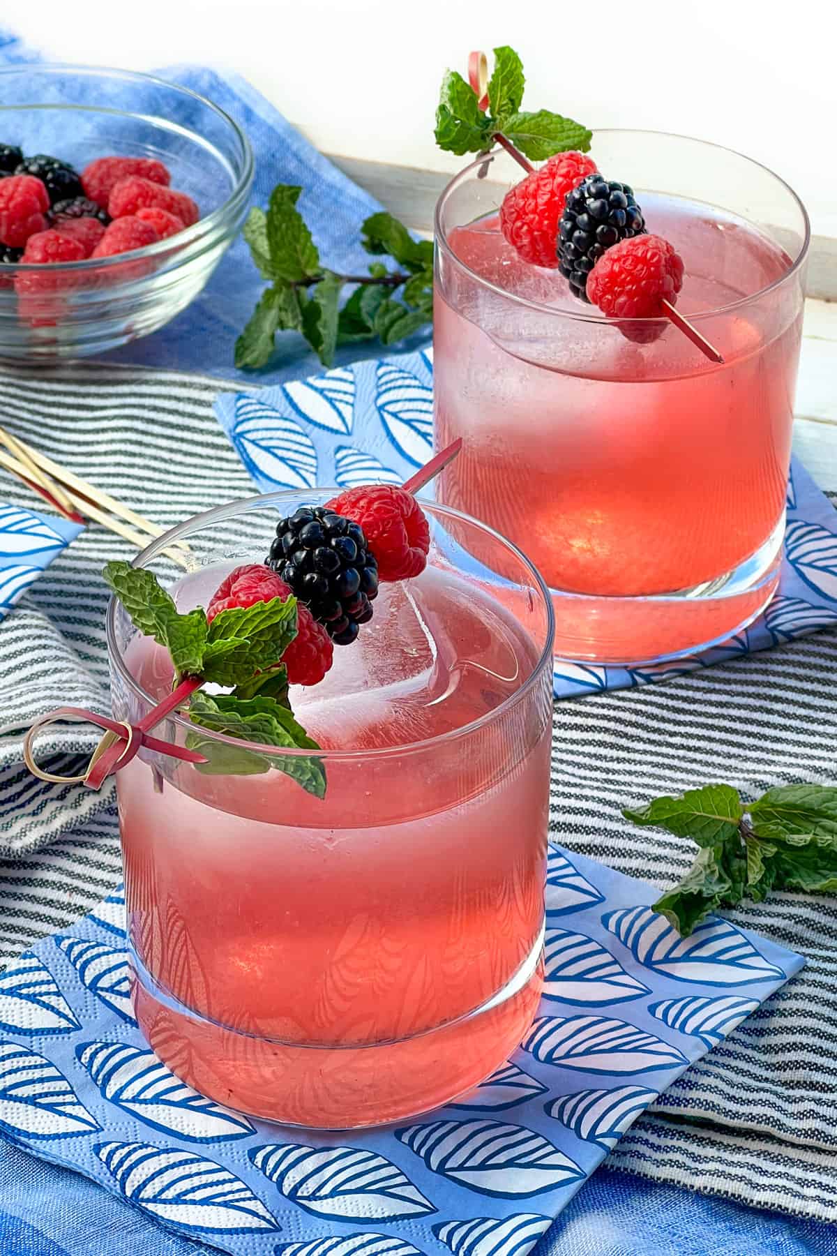 How To Make A Berry Shrub and Delicious Shrub Drinks